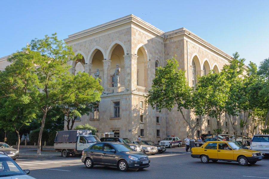 Baku Travel Guide - Tours, Attractions and Things To Do