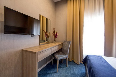 Grand Midway Hotel, Baku