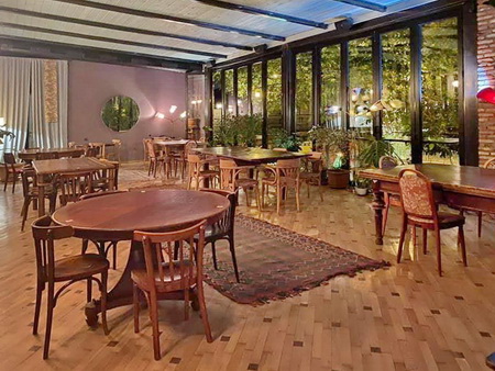 Shavi Lomi Restaurant