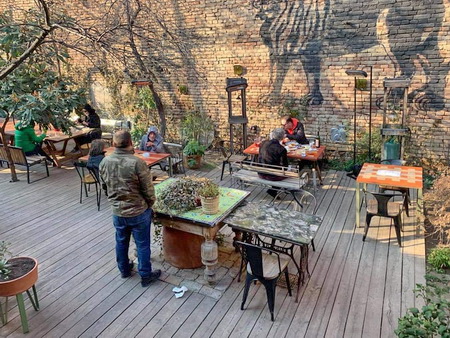 Shavi Lomi Restaurant