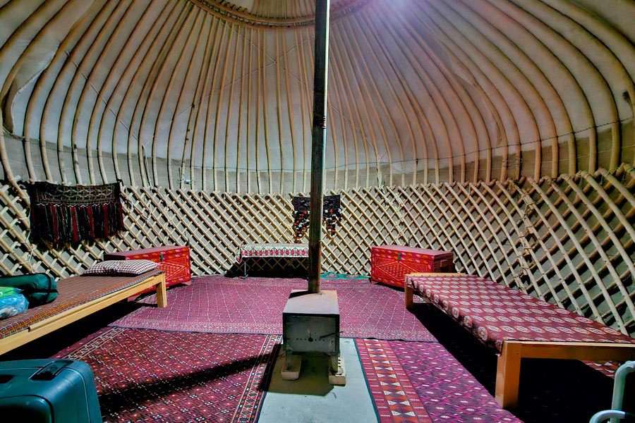 Darvaza Yurt Camp, Darvaza Gas Crater